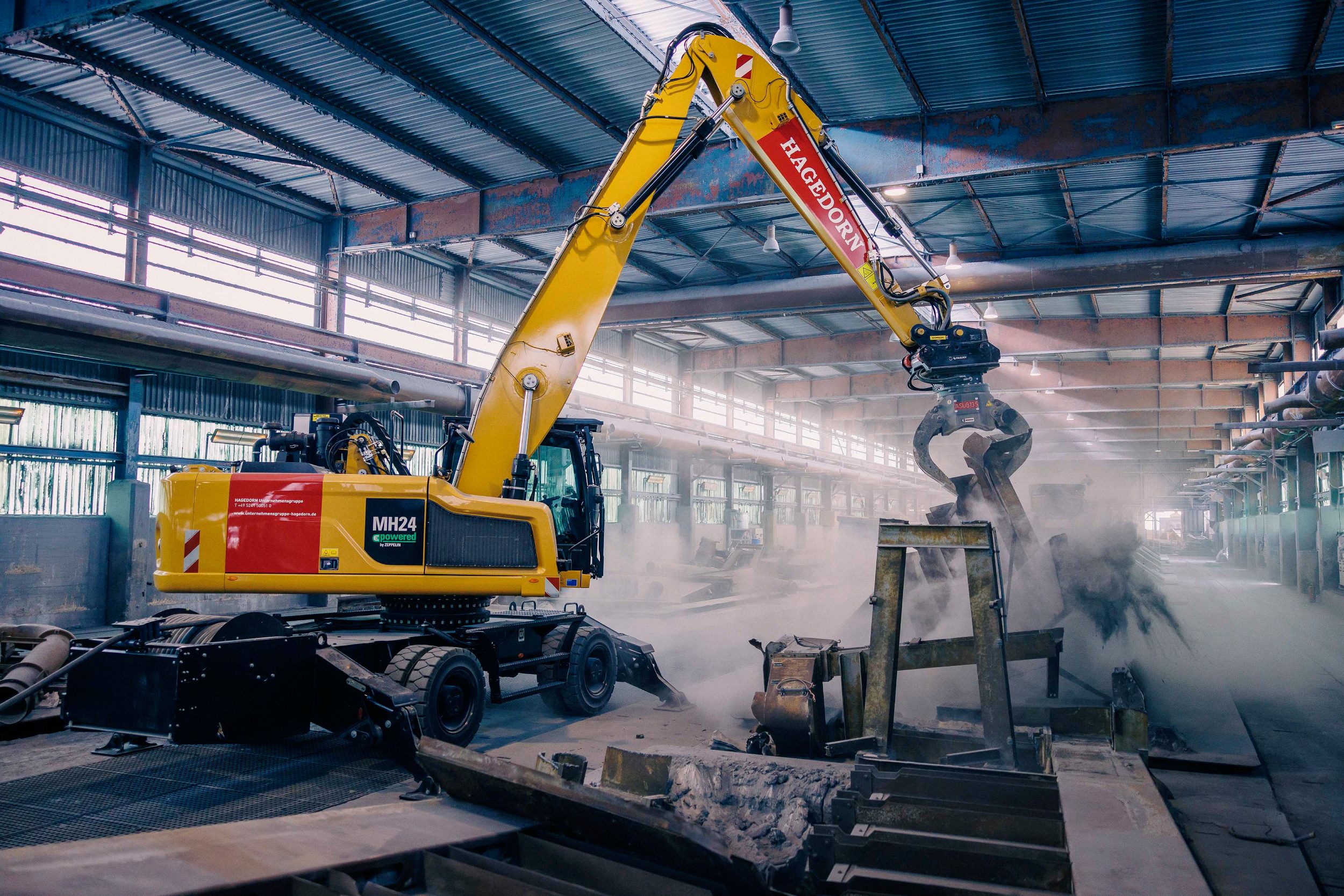 Investition in die Zukunft: Hagedorn erwirbt ersten Elektrobagger - BAU ...